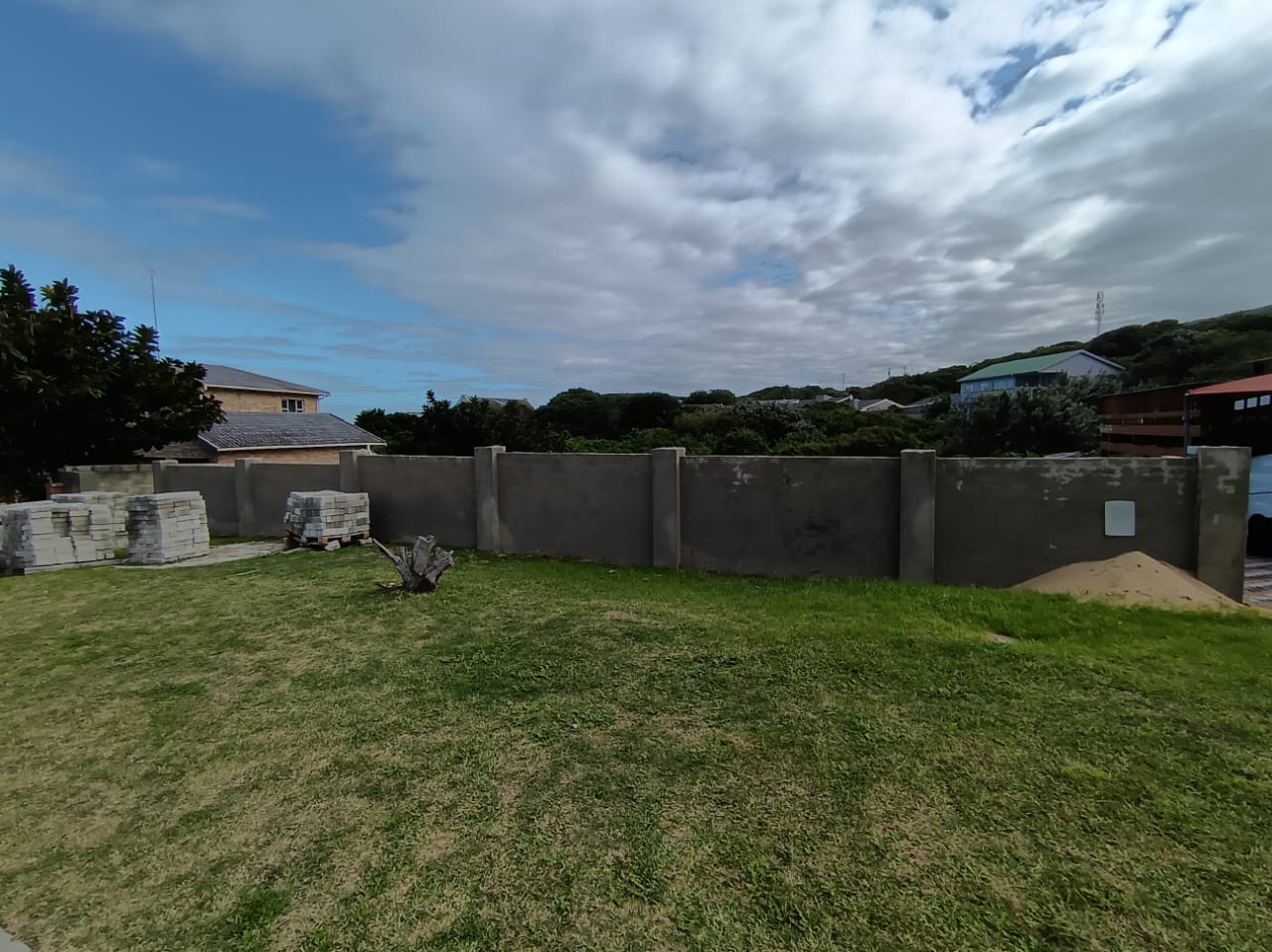Beachview Property : Property and houses for sale in Beachview ...