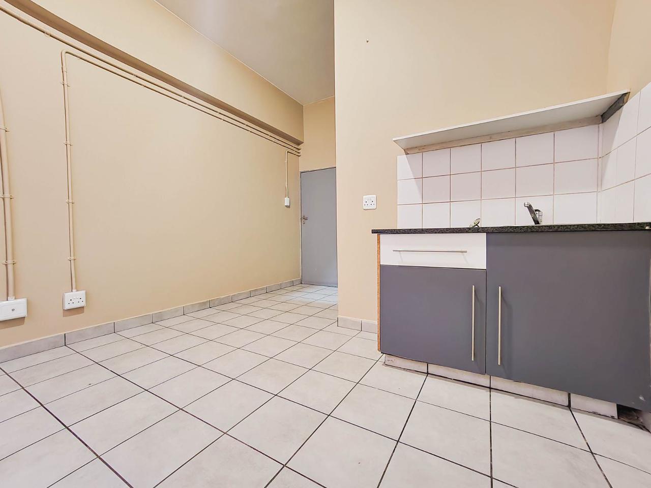 0.5 Bedroom Apartment / flat to rent in Marshalltown - 61 Loveday ...