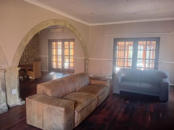 2 Bedroom House to rent in Kenmare - P24-117252014