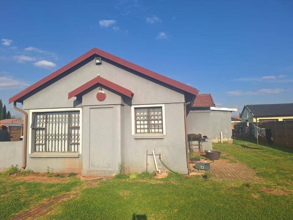 5 Bedroom House for sale in Crystal Park - 7 Barbit Street - P24-117254173