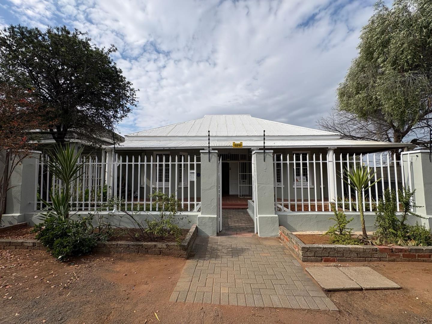 3 Bedroom House for sale in Beaconsfield - 62 Hercules Street - P24 ...