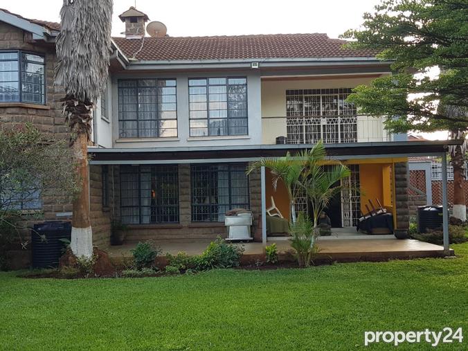 6 Bedroom House for Sale in Nyari